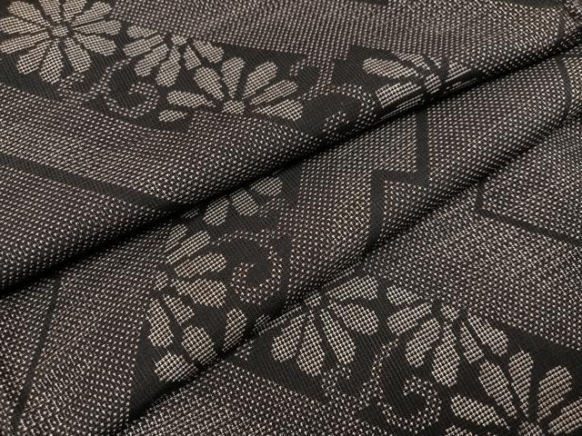 平和屋着物●本場大島紬　カタス7マルキ　花唐草文　正絹　逸品　AABA7802ph