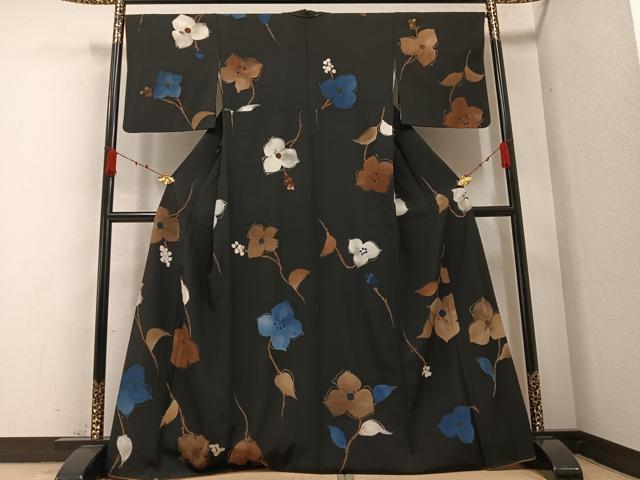 平和屋着物●上質な小紋　ろうけつ染め　手描き　枝花文　黒地　正絹　逸品　AABA7875ph