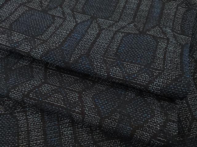 平和屋着物●本場結城紬　重要無形文化財　100亀甲　幾何学文様　正絹　逸品　AABA8249ck
