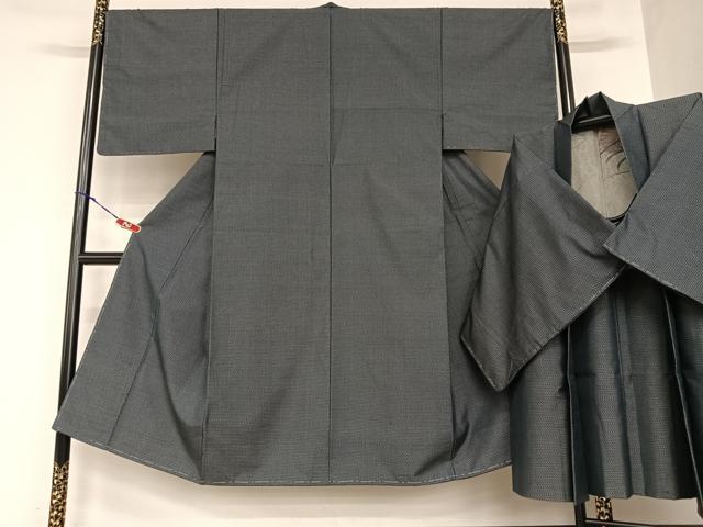 平和屋着物●男性　本場大島紬　アンサンブル　亀甲文様　正絹　逸品　AABA8822zg