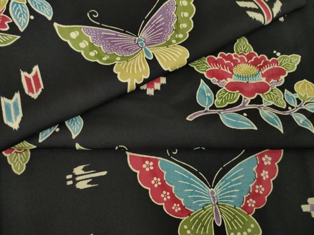 平和屋着物●上質な小紋　型染め　花蝶文　黒地　正絹　逸品　AABA9504ck
