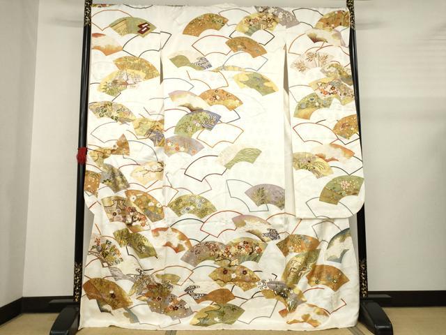 平和屋着物●豪華振袖　駒刺繍　地紙風景花文　金彩　ロング丈　正絹　逸品　AABA9789ck