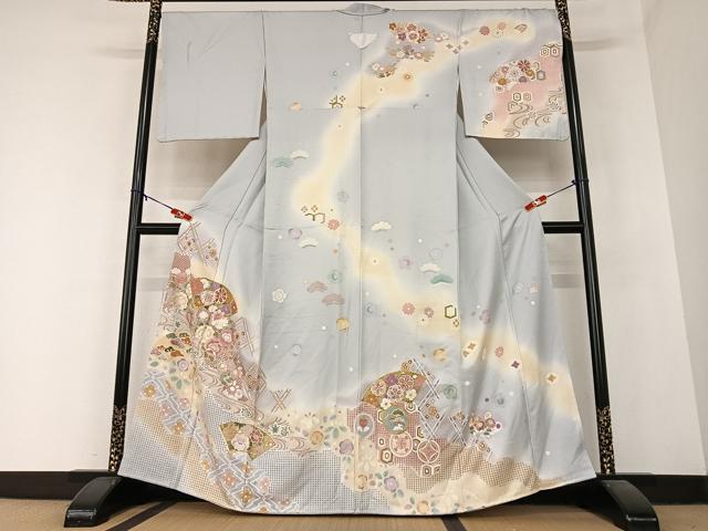 平和屋着物●訪問着　作家物　中国三大刺繍　汕頭刺繍　スワトウ刺繍　地紙重ね梅松文　暈し染め　金彩　正絹　逸品　AABB0050zg