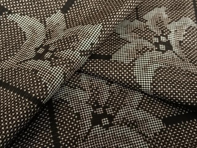 平和屋着物●本場大島紬　泥染め　舞花文　一元7マルキ　正絹　逸品　AABB0077zg