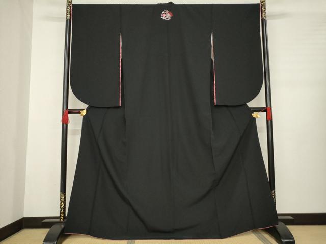 平和屋着物●小振袖　二尺袖　刺繍　雪輪花文　黒地　洗える着物　AABB3217ck