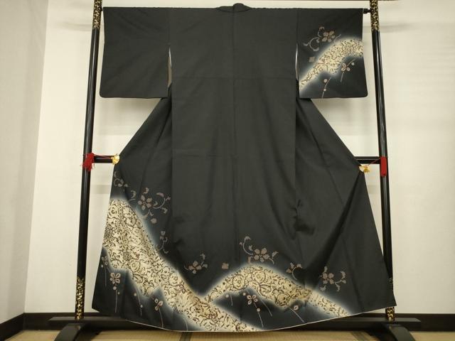 平和屋着物●訪問着　紬地　辻が花　遠山花文　暈し染め　黒地　正絹　逸品　AABB4429ck