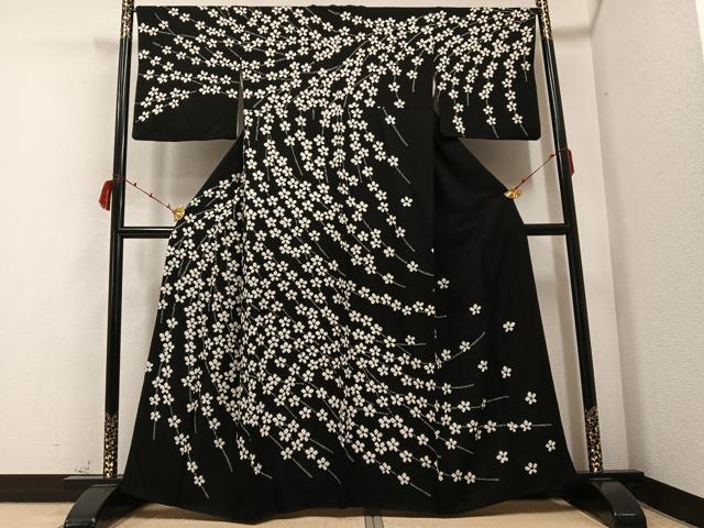 平和屋着物●訪問着　絞り　枝花文　黒地　正絹　逸品　AABB5109ph