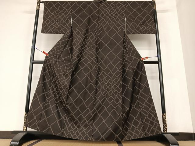 平和屋着物●本場大島紬　泥染め　一元7マルキ　色紙文　正絹　逸品　AABC0011zg