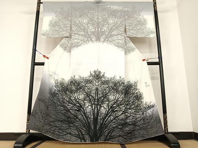 平和屋着物●日展作家　山本唯与志　レリーフ染　訪問着　遠山重ね樹林文　鈴乃屋扱い　正絹　逸品　AABC0021zg