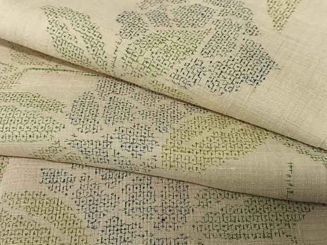 平和屋着物●本場結城紬　重要無形文化財　100亀甲　枝花文　正絹　逸品　未使用　AABC0112zg