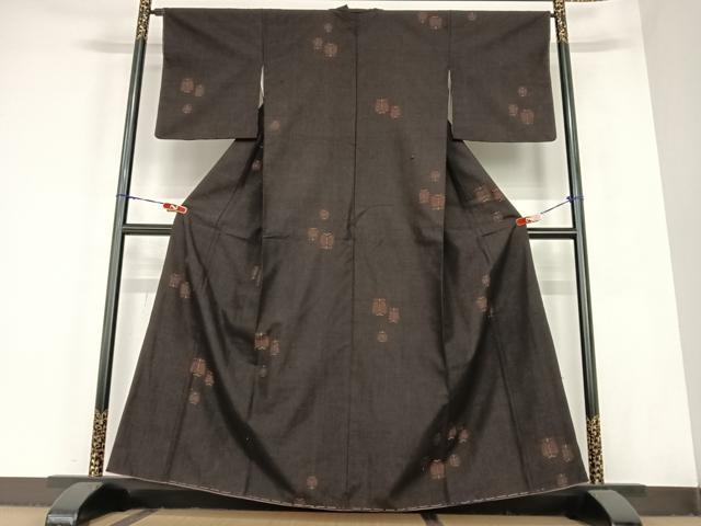 平和屋着物●本場結城紬　重要無形文化財　飛び亀甲柄　遠州椿　正絹　逸品　未使用　AABC0209zg