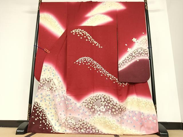 平和屋着物●豪華振袖　駒刺繍　雪輪舞桜文　暈し染め　銀通し地　ロング丈　正絹　逸品　AABC0226zg