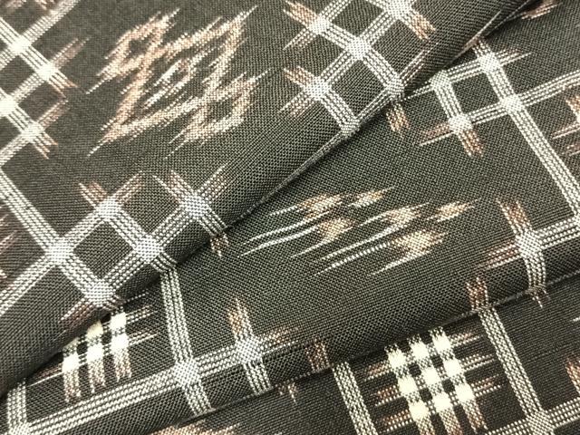 平和屋着物▽上質な小紋　単衣　琉球絣文様　AABC0351fy