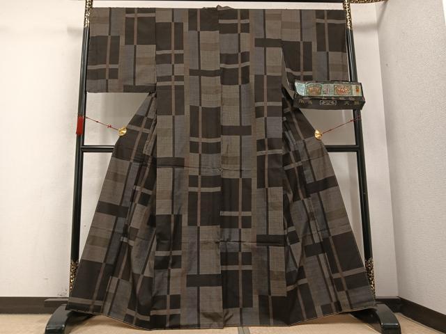 平和屋着物●本場大島紬 古代染色純泥染 カタス7マルキ 変わり格子 永長織物謹製 やまと誂製 証紙付き 正絹 逸品 未使用 AABC1732ph