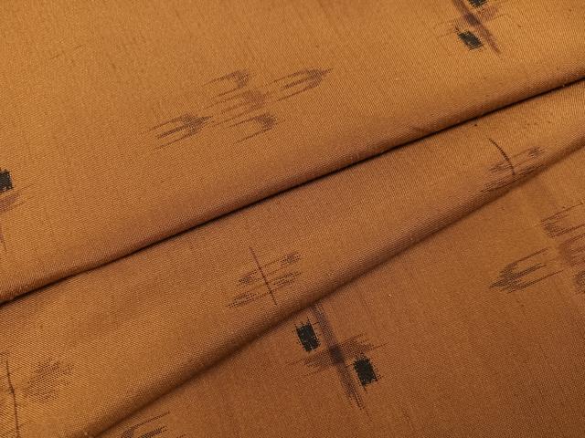 平和屋着物●上質な紬　琉球絣文様　丁子染色　正絹　逸品　AABC1765ph