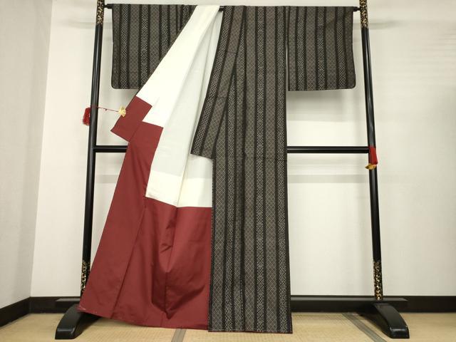 平和屋着物○本場大島紬 花間道 緯総絣 正絹 逸品 AABC3229ck