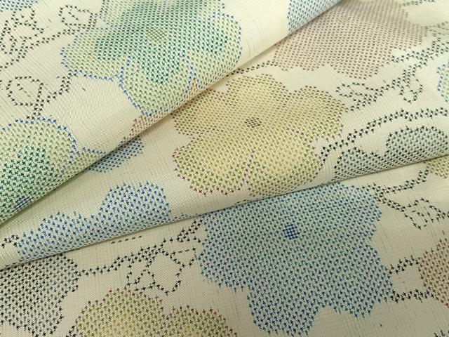 平和屋着物●本場大島紬　白大島　一元7マルキ　枝花文　正絹　逸品　AABC5113zg