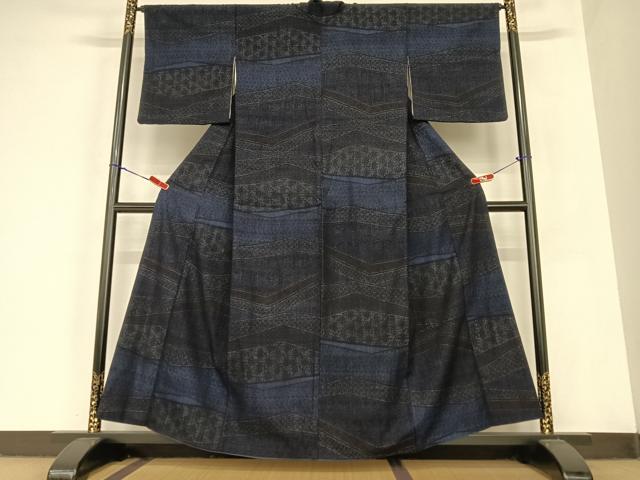 平和屋着物●結城ちぢみ　吉祥花間道　正絹　逸品　AABC5132zg