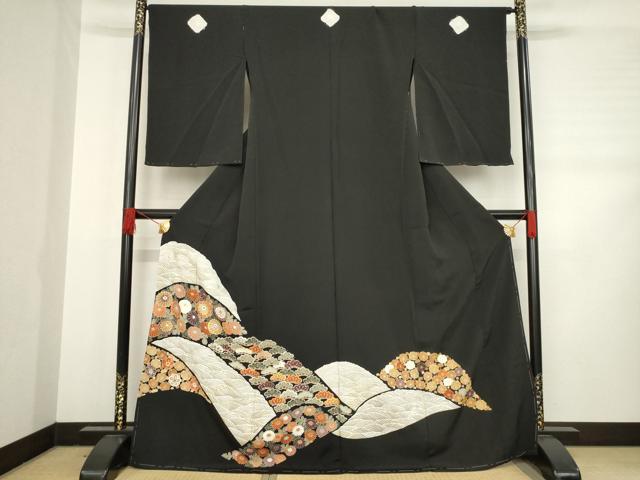平和屋着物●豪華黒留袖　友禅　刺繍　遠山吉祥花文　金彩　仮絵羽　正絹　逸品　未使用　AABD1618ck