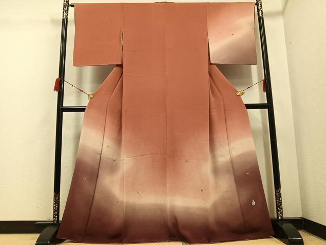 平和屋着物●極上　人形作家・ホリヒロシ　訪問着　霞箔散らし　暈し染め　金彩　鬼しぼ縮緬　大丸扱い　正絹　逸品　AABD3998ph