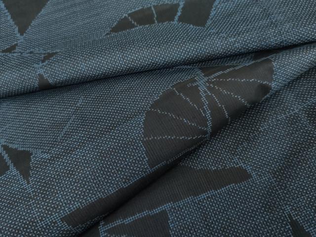 平和屋着物●本場大島紬　一元絣　舞扇文　黒地　正絹　逸品　AABD6310cs