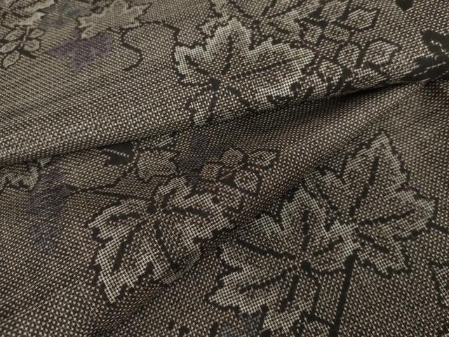 平和屋着物●本場大島紬　泥染め　一元7マルキ　花蔦の葉文　正絹　逸品　未使用　AABD6413cs