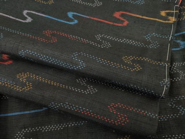 平和屋着物●結城紬　流水文　黒地　正絹　逸品　未使用　AABD6699ck