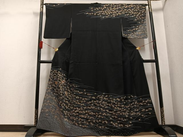 平和屋着物●訪問着　絞り　刺繍　草花文　黒地　金彩　正絹　逸品　AABD7590ph