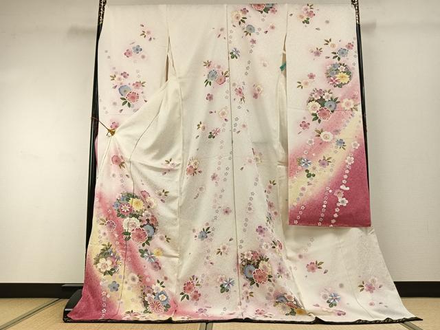 平和屋着物●豪華振袖　草花文　暈し染め　金彩　銀通し地　仮絵羽　逸品　未使用　AABD8495fy