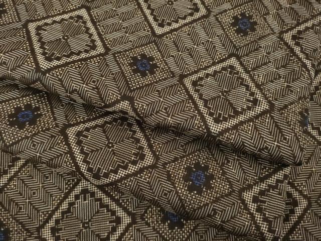 平和屋着物●本場大島紬　龍郷絣　花菱文　正絹　逸品　AABD9395ck