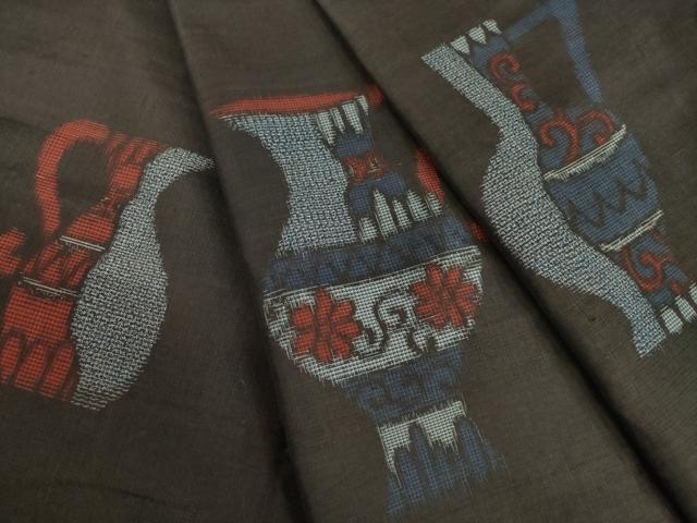 平和屋着物●アンティーク　大正ロマン　紬　陶器花文　黒地　正絹　逸品　AABD9926ck