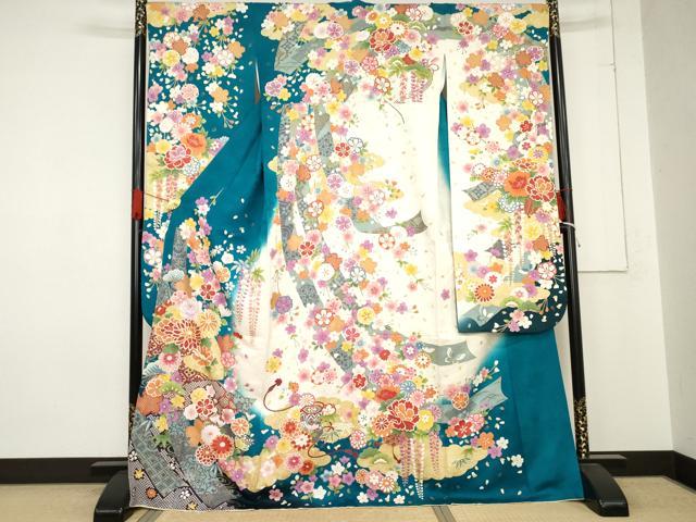 平和屋着物●豪華振袖　駒刺繍　貝桶吉祥花文　暈し染め　金彩　銀通し地　正絹　逸品　AABE0086cs