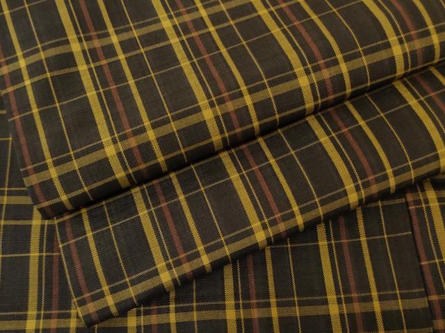 平和屋着物●本場黄八丈　黒八丈　紬　平織り　格子　正絹　逸品　AABE0179cs