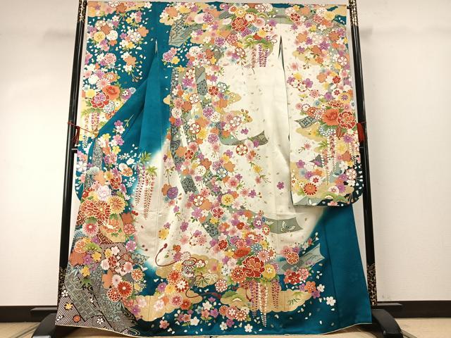 平和屋着物●豪華振袖　駒刺繍　熨斗花文　暈し染め　金彩　銀通し地　正絹　逸品　AABE1670fy