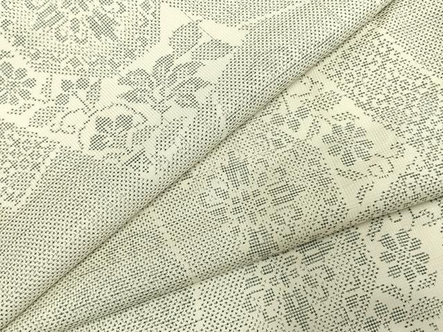 平和屋着物●本場大島紬　白大島　カタス7マルキ　色紙重ね花唐草文　正絹　逸品　AABE1955fy