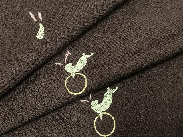 平和屋着物●上質な小紋　お召地　兎　やまと誂製　正絹　逸品　AABE1975fy