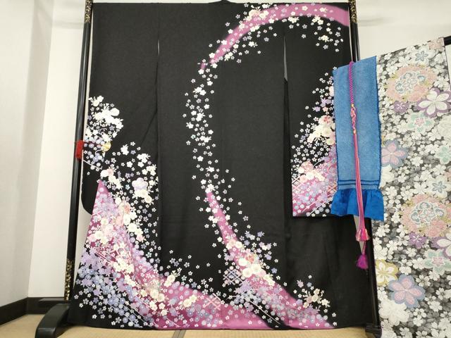 平和屋着物●豪華振袖　袋帯・帯揚げ・帯締めセット　駒刺繍　雪輪花文　暈し染め　黒地　金彩　銀通し地　正絹　逸品　AABE2443ck