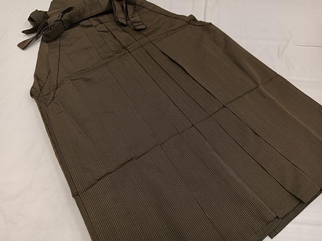 平和屋着物●男性　馬乗り袴　縞　正絹　逸品　AABE2593ph