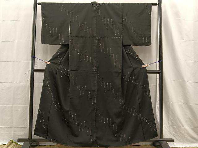 平和屋着物□上質な小紋 矢羽文 黒地 鬼しぼ縮緬 正絹 逸品 平和屋着物□上質な小紋 矢羽文 黒地 鬼しぼ縮緬 正絹 逸品