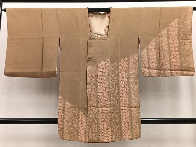 平和屋着物＃道行コート　ロング丈　ふくれ織　鹿の子文様　伊勢丹扱い　正絹　逸品　BAAT9256gt