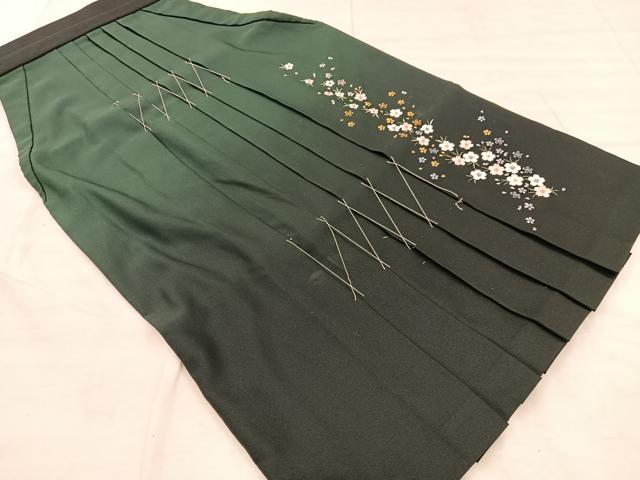 平和屋着物●女性　行灯袴　総刺繍　舞桜文　暈し染め　金糸　洗える着物　未使用　BAAU5808mz