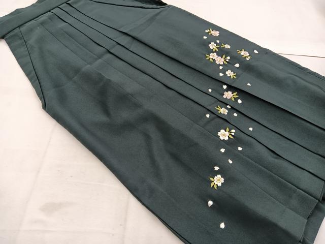 平和屋着物●女性　行灯袴　刺繍　舞桜　洗える着物　BAAV0989mz