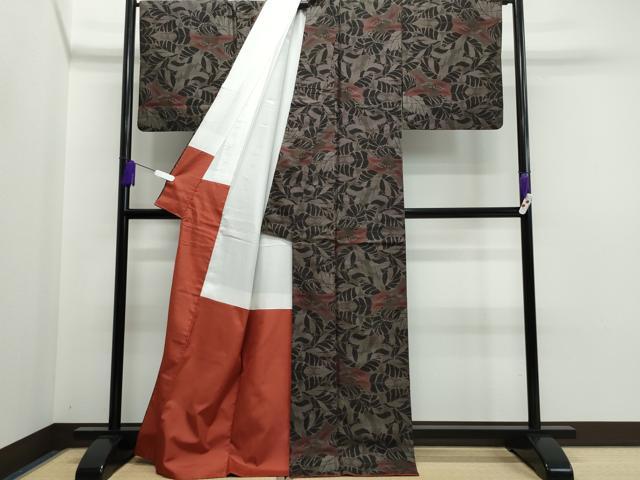 平和屋着物○本場大島紬 泥染め 9マルキ 草花文 正絹 逸品 AAAU8476zg