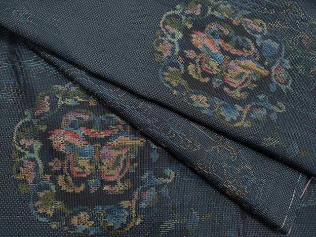 平和屋着物●本場大島紬　泥染め　舞蝶草花文　正絹　逸品　CAAR6487ze