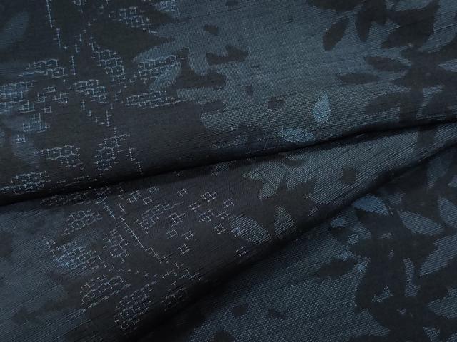 平和屋着物●上質な紬　80亀甲　舞葉シルエット　正絹　逸品　CAAR8180vf