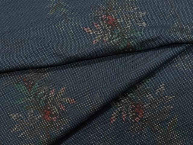 平和屋着物●本場大島紬　9マルキ　南天文　正絹　逸品　CAAR8332vf