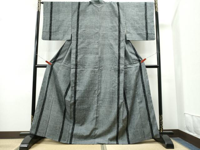 平和屋着物○本場結城紬 重要無形文化財 縞 正絹 逸品 CAAU2628yc