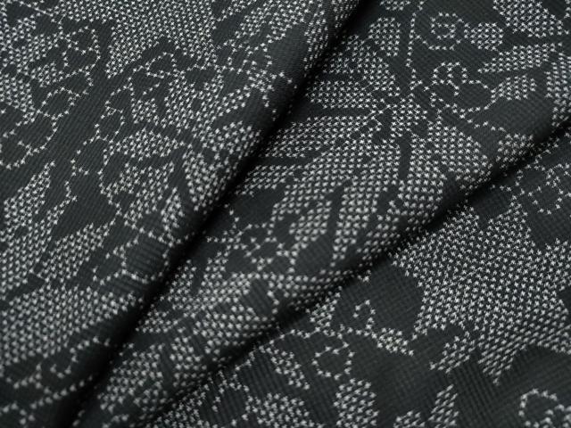 平和屋着物●本場大島紬　7マルキ　泥染め　花唐草文　正絹　逸品　CAAS7022yc