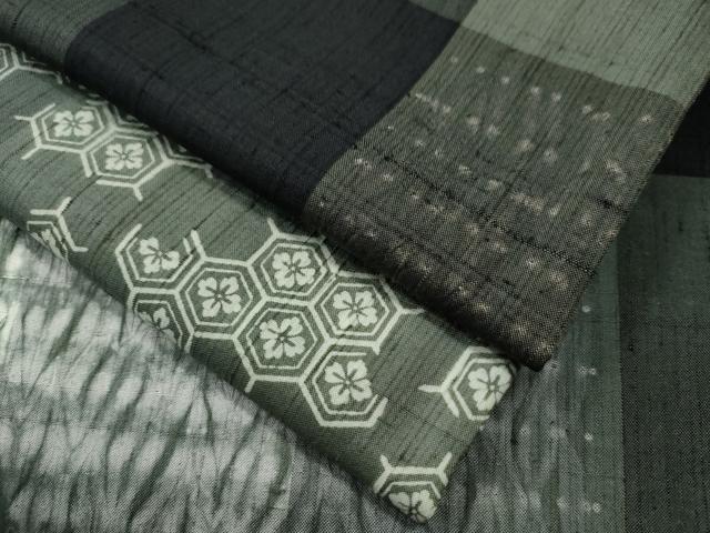 平和屋着物●上質な紬　変わり格子吉祥文　正絹　逸品　CAAS7104yc