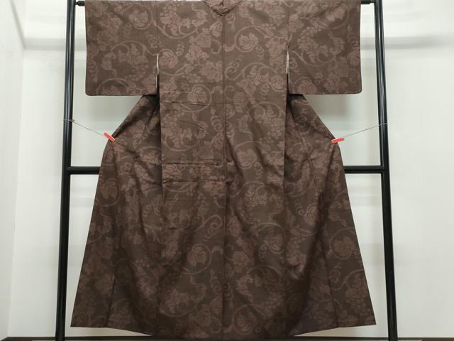 平和屋着物○本場結城紬 重要無形文化財 80亀甲 斜線文 正絹 逸品